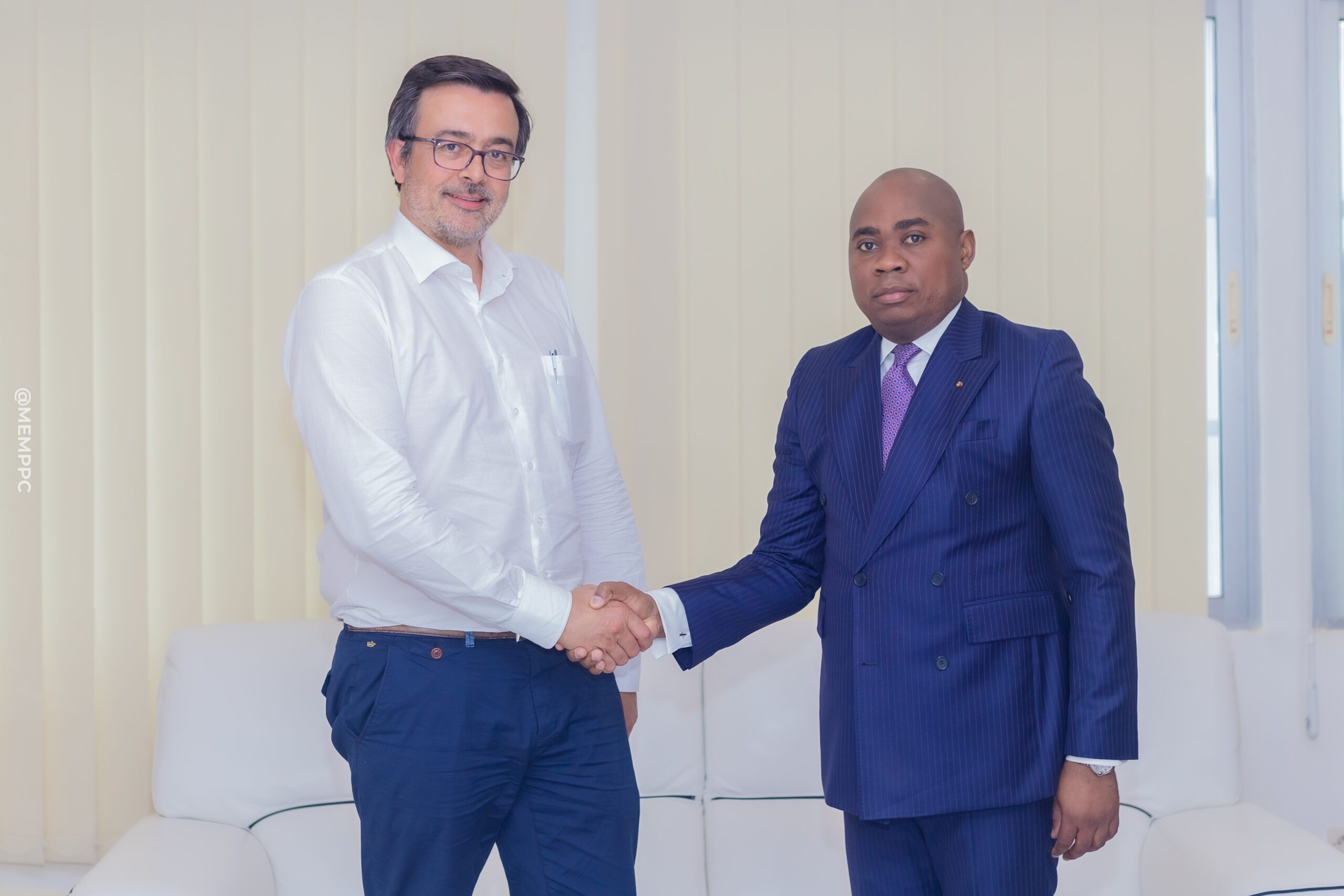 Le groupe suisse Fracht ouvre un bureau à Lomé pour renforcer sa ...